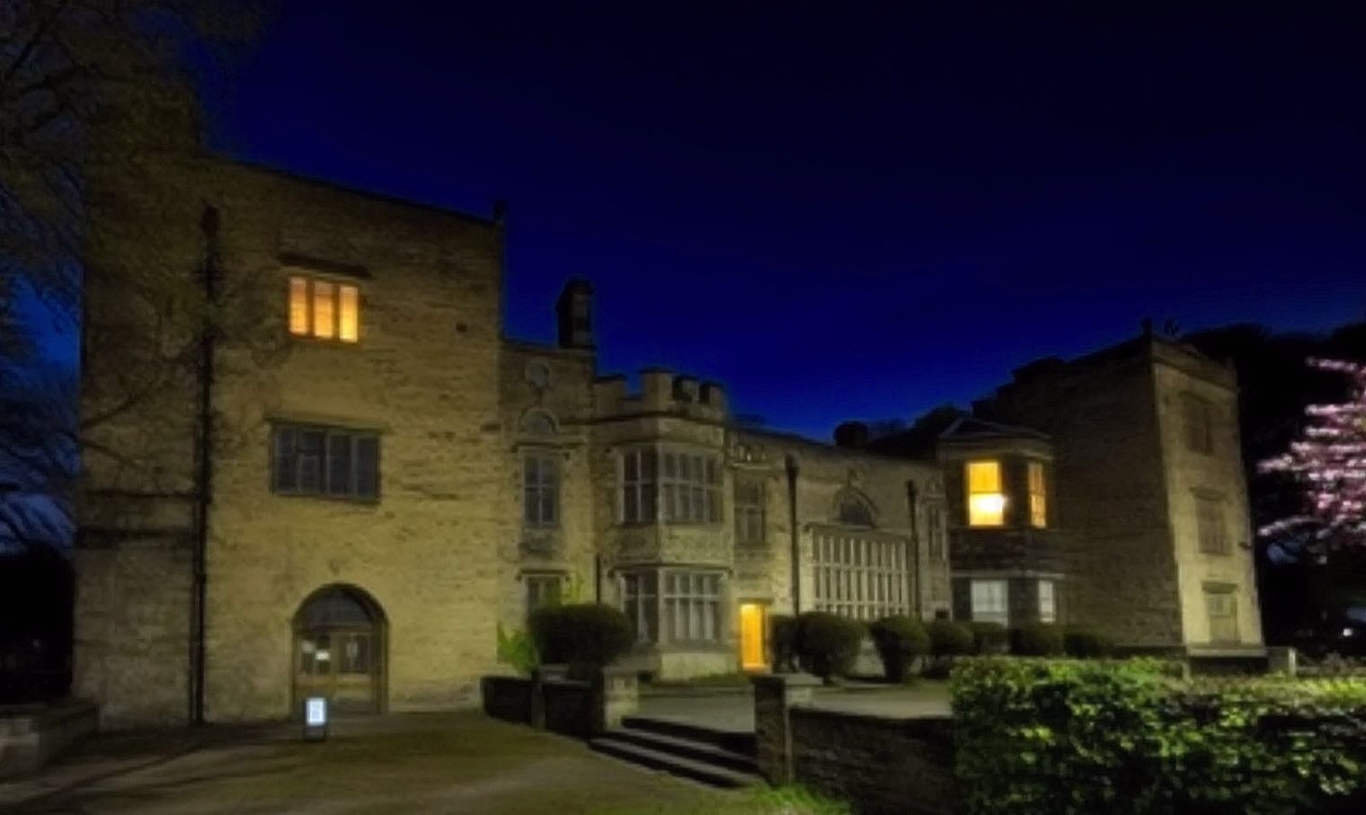Bolling Hall’s Haunted Rooms and Ghosts - DeadLive Events
