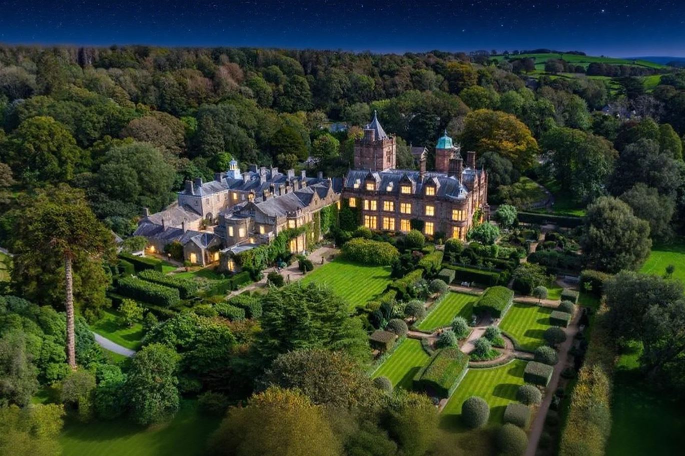 Ghost Hunts & Psychic Nights | DeadLive Events UK